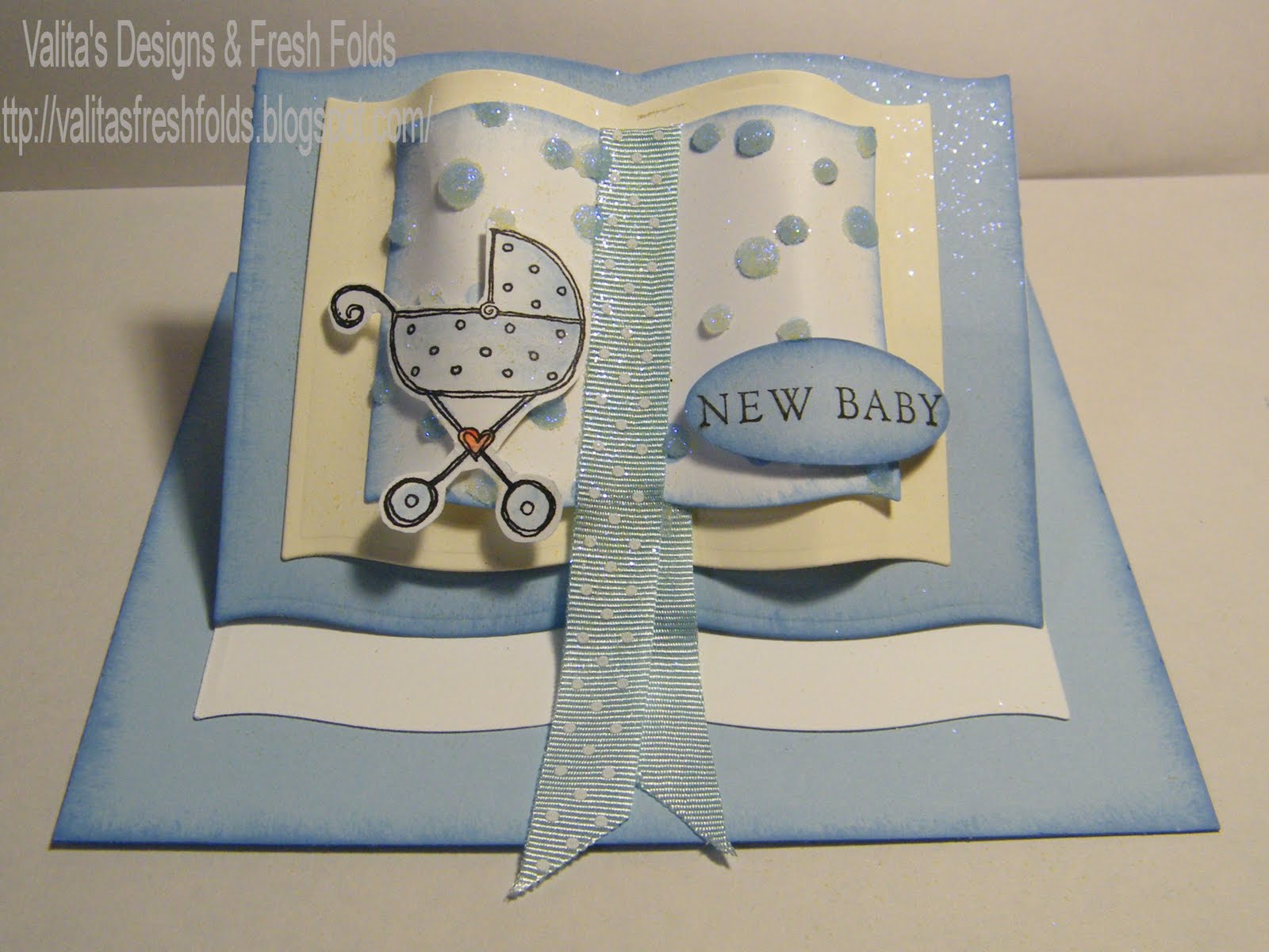 Valita's Creative Designs : how to make a Book easel card