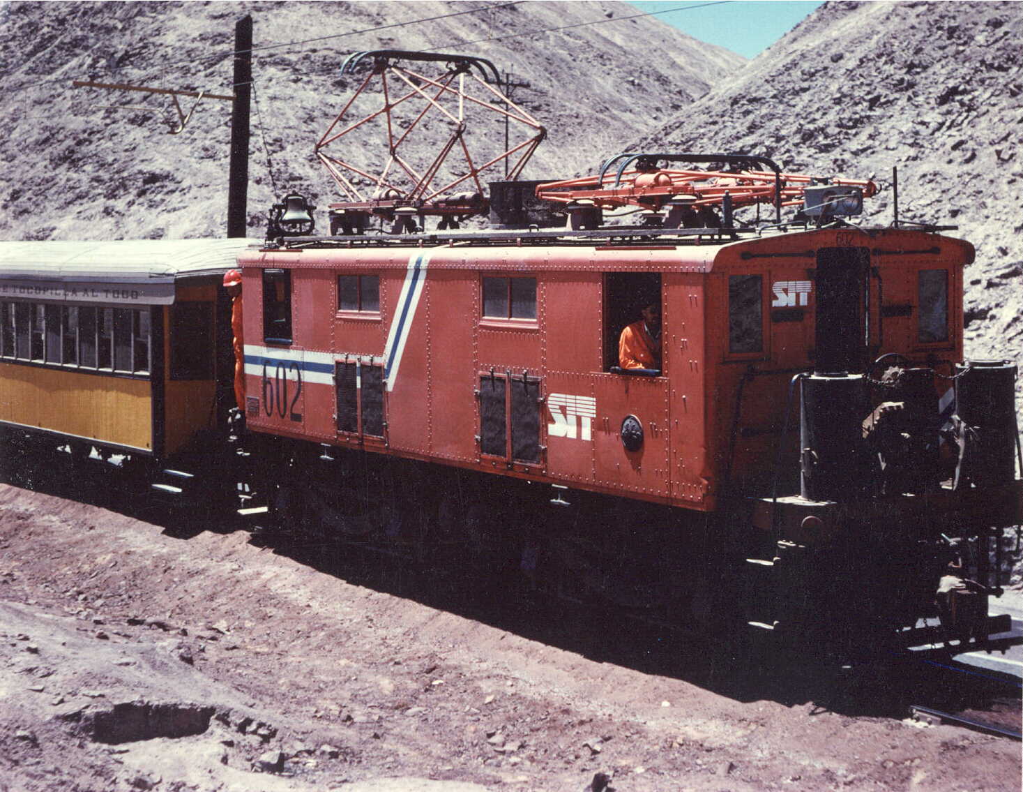 FERROCARRIL DE TOCOPILLA AL TOCO: LOCOMOTORAS ELECTRICAS