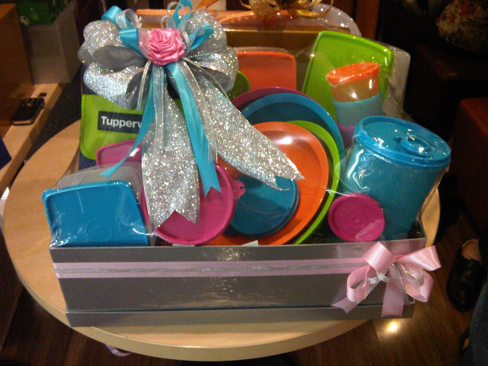 Tupperware UniQ Irene: PARCEL TUPPERWARE