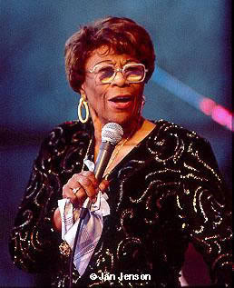 Ella Fitzgerald : The Blogspot: Ella Fitzgerald Biography