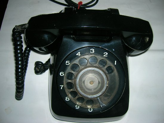 Suggestion for PHONE below RM400