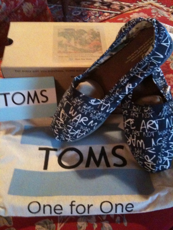 Maxminimus: LFG and TOMS Shoes: One for One