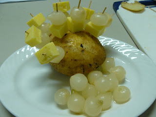 Mint Custard: How to Cook: Cheese and Pickled Onion Hedgehog