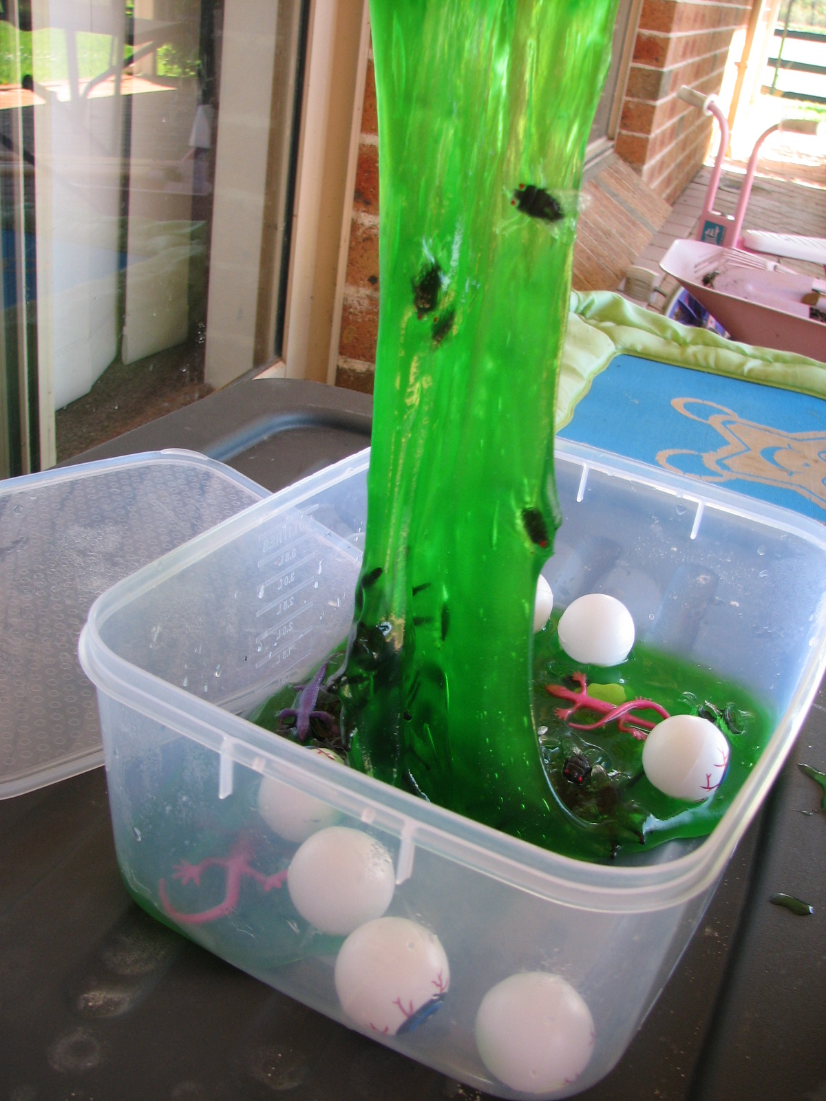 What do you do all day?: Halloween-Spooky Slime Sensory Tub