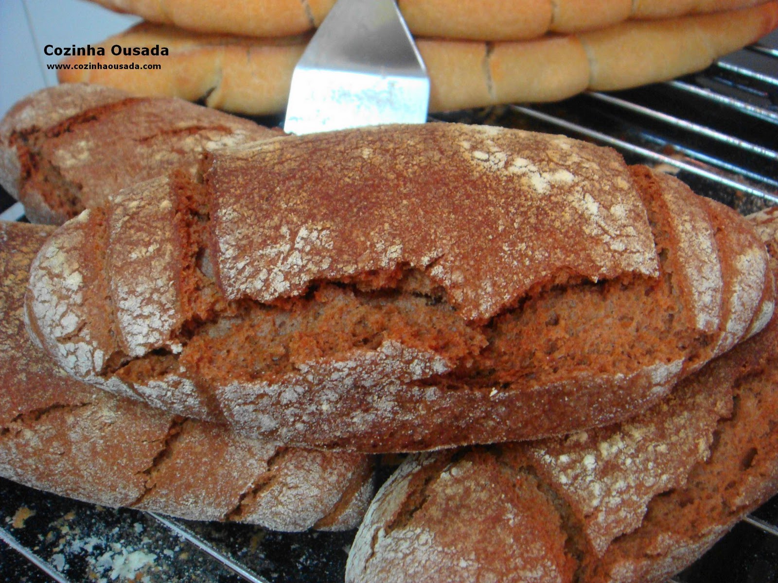 Cozinha Ousada: Pão Preto Australiano mas nem tanto!