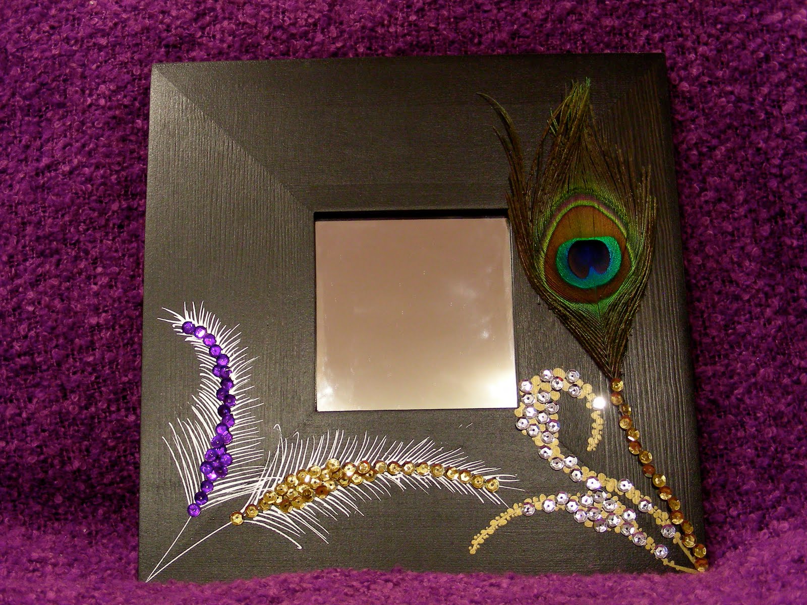 acCENTS by design 2 Q: Mirror frames - Feathers Collection