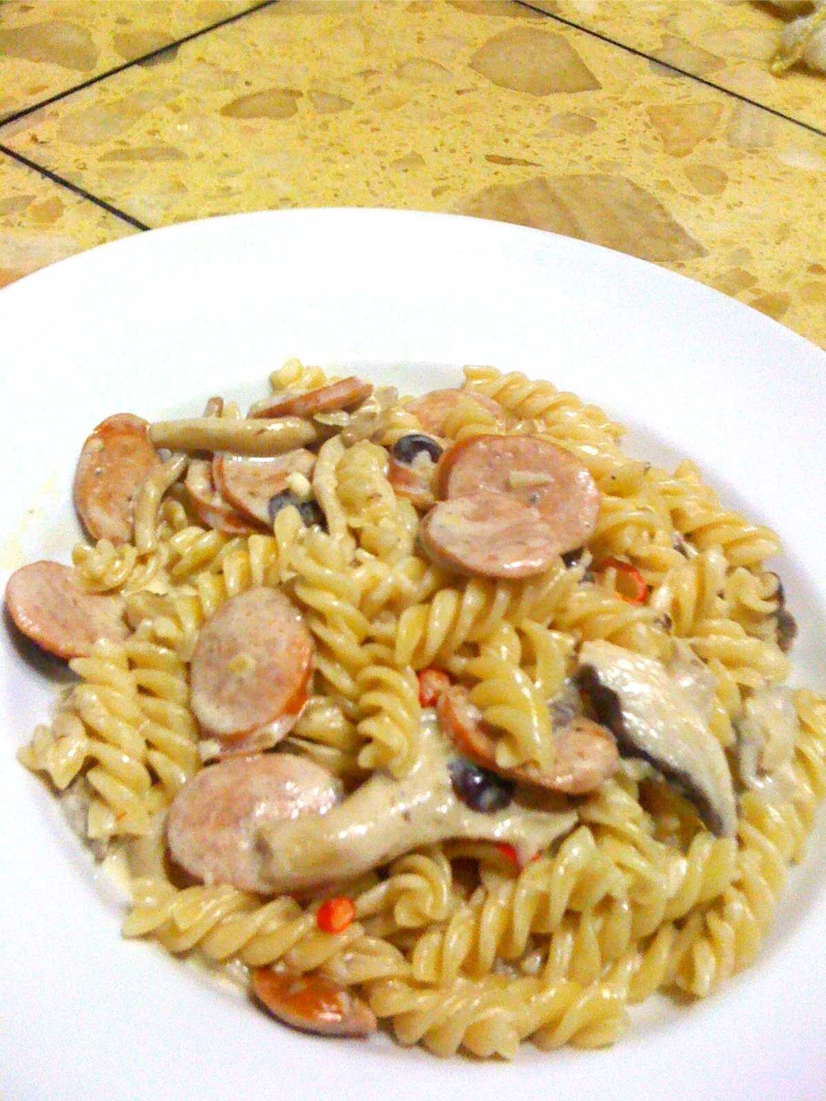 The Triathlon Chef: Al Fungi Fusilli with Spicy Italian Sausage in ...