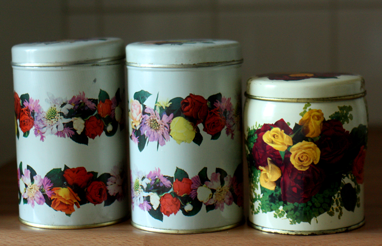 herkku ja koukku: Purkkeja ja purnukoita