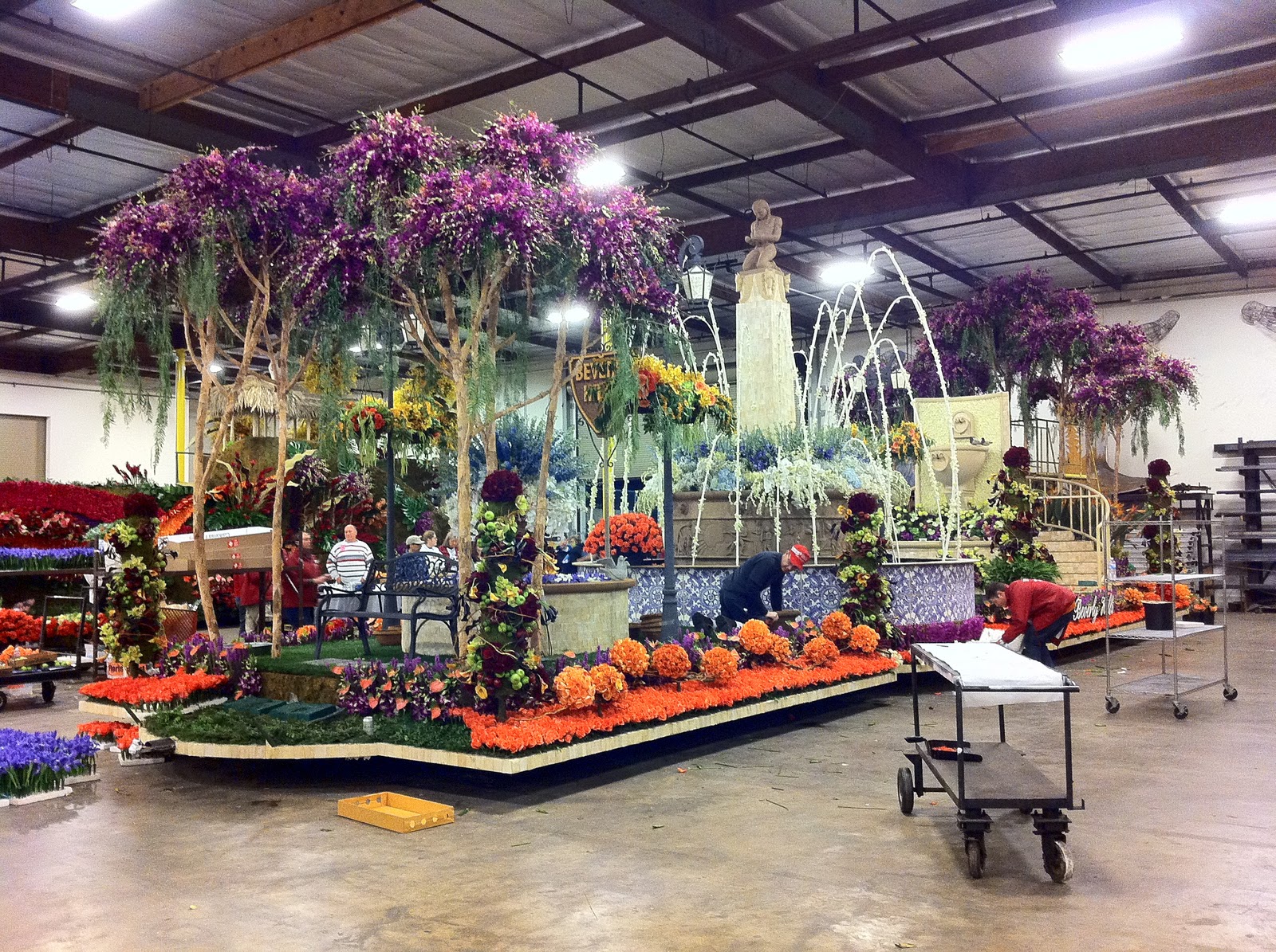 FloraSmart: FIESTA PARADE FLOATS, DAY 5