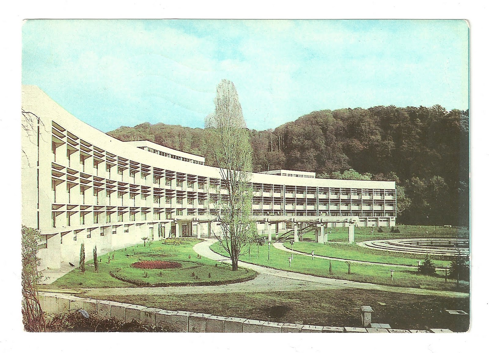kuriosas: Soviet Building Postcards