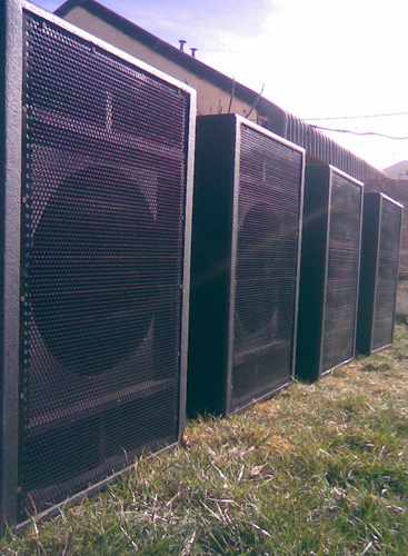 Aventuras y Opiniones de un DJ Ecuatoriano: Das Compact Sub 18