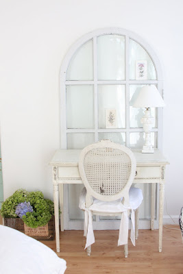Dreamy Whites: A sneak peek into my bedroom makeover