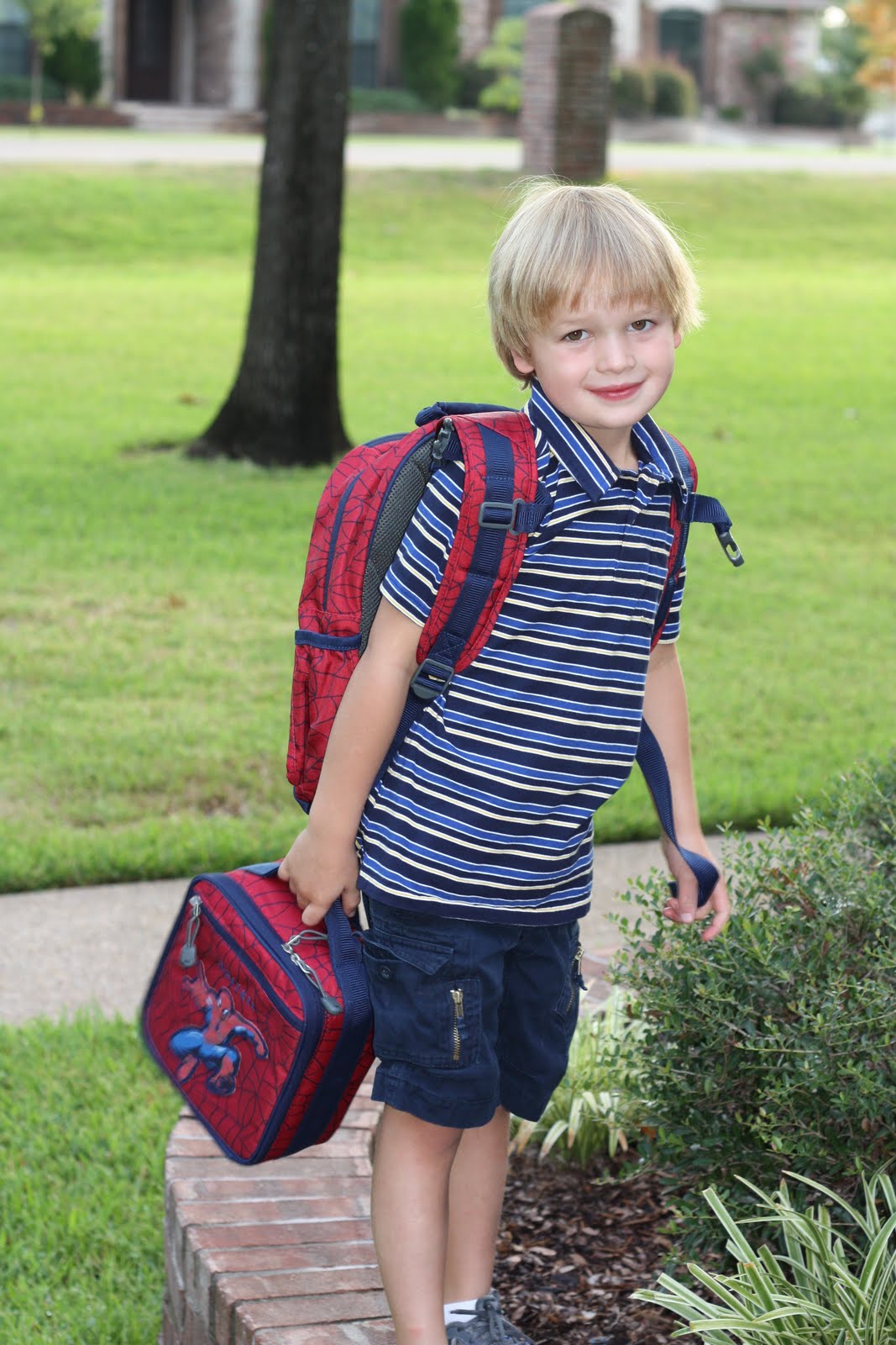 Kelly B's Boys: Barrett's First Day of Kindergarten!!