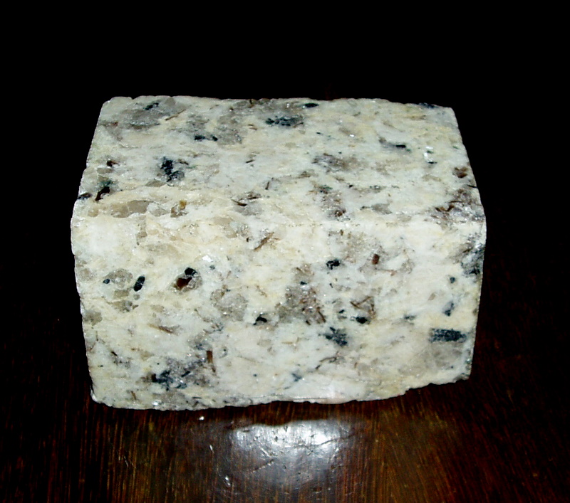 Firmino Pedras: Feldspato Movimentado / Granito