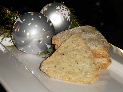 CAKE ON THE BRAIN: BAH HUMBUG BLACK SESAME BUTTER SABLES