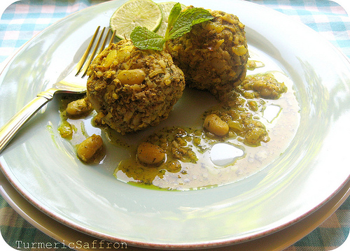 Turmeric & Saffron: Koofteh Shevid Baghali - Persian Dill & Lima Beans ...