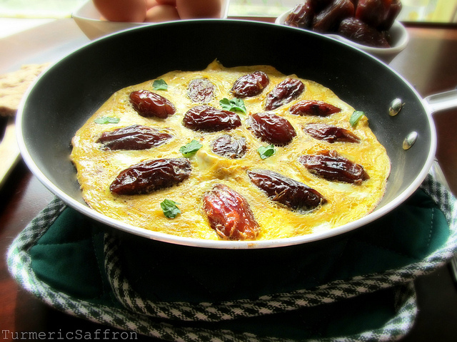Turmeric & Saffron: Omelette Khorma & Asal - Date & Honey Omelette