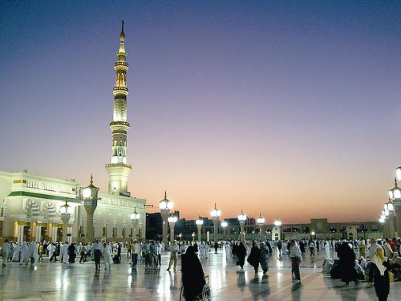 Islamic Amazing Pictures, Masjid-e-Nabvi: Ramadan Mubarak: Masjid Nabvi ...