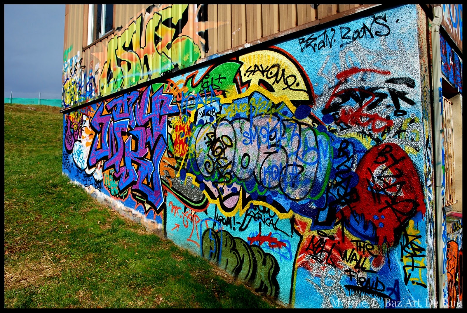 Baz'Art De Rue: Graff Lennon ; Limoges