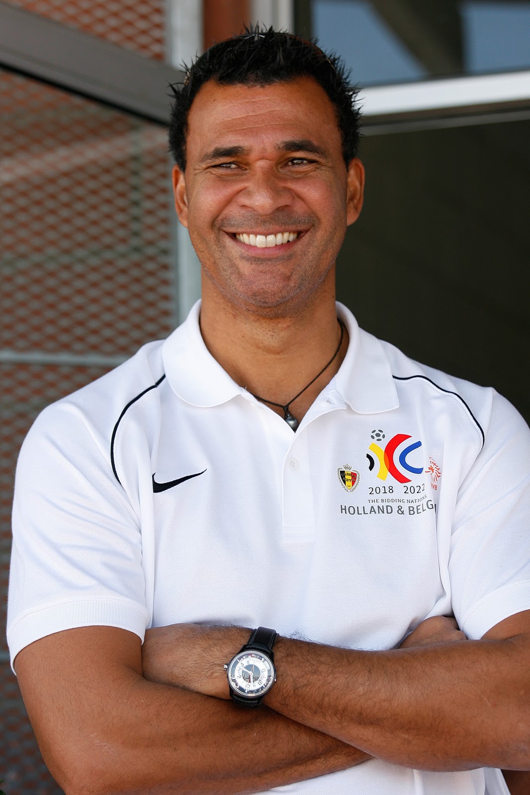 O RUUD GULLIT ΠΡΟΠΟΝΗΤΗΣ ΣΤΗΝ ΤΣΕΤΣΕΝΙΑ. ~ BETING CORNER