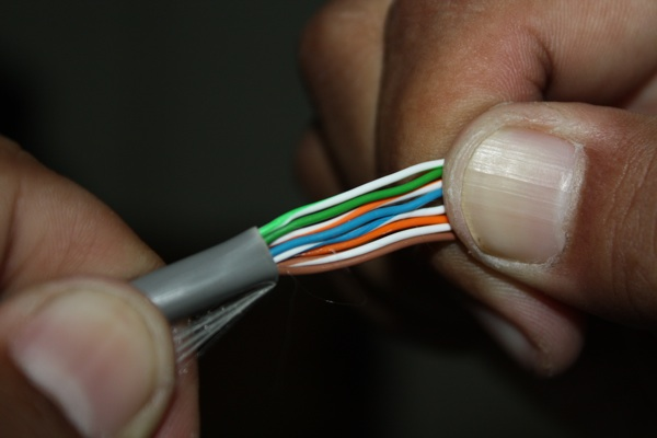 kifli tkj13: CRIMPING KABEL UTP RJ-45