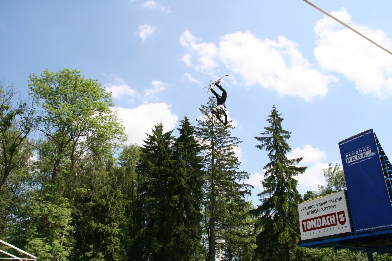 Rahinge: Rahinge SaltoKoondis Acrobatpargis