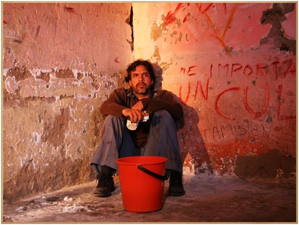 Maria Leyna Ramos-UNICEN: PELICULA BOLIVIANA "CEMENTERIO DE ELEFANTES"