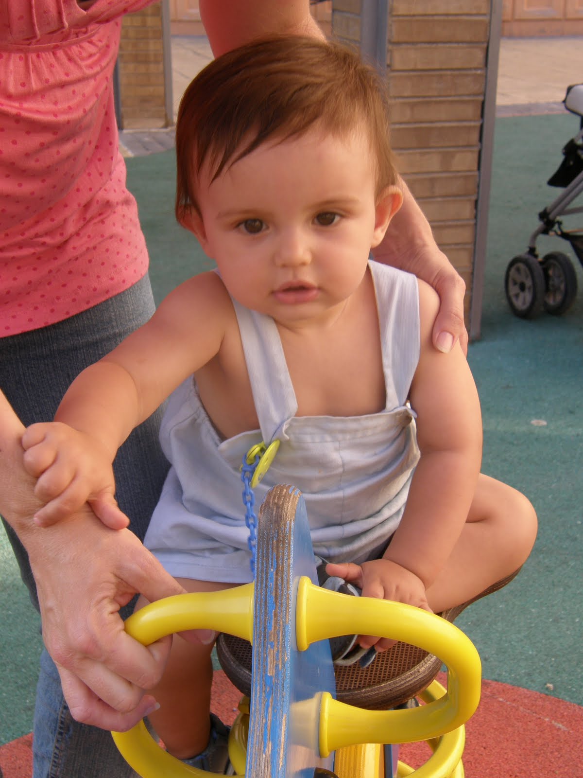 Blog de una madre desesperada: Un bebé en el parque infantil