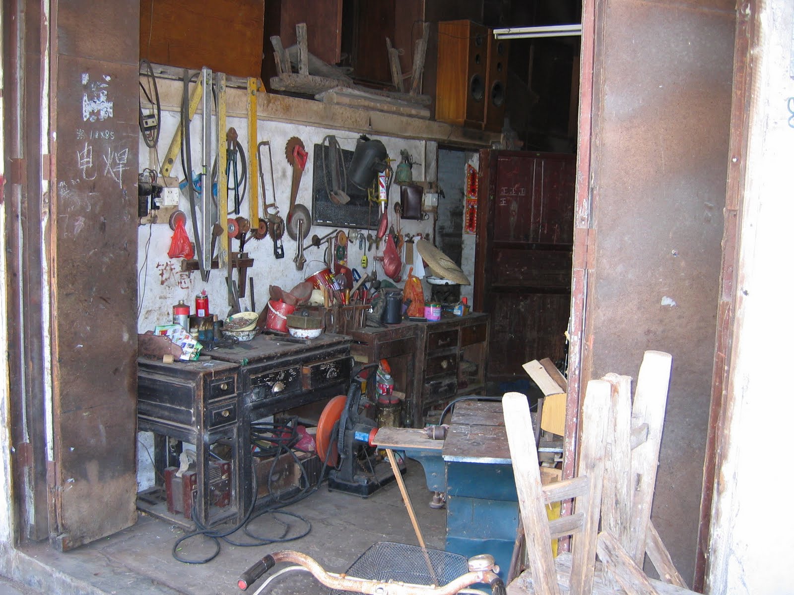 Macau: Kaiping Diaolou and Villages : Chikan