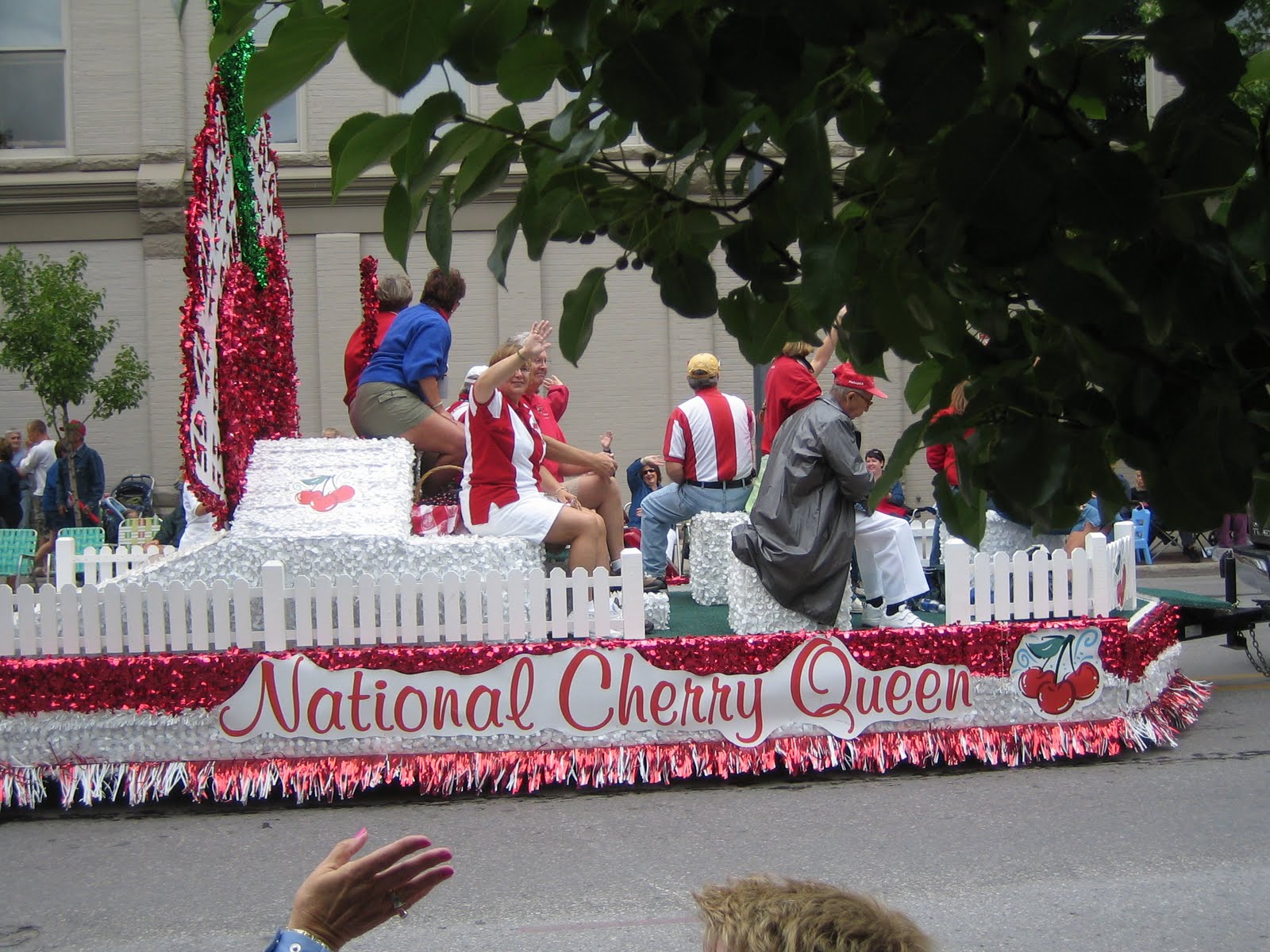 au soleil levant: Cherry Capital