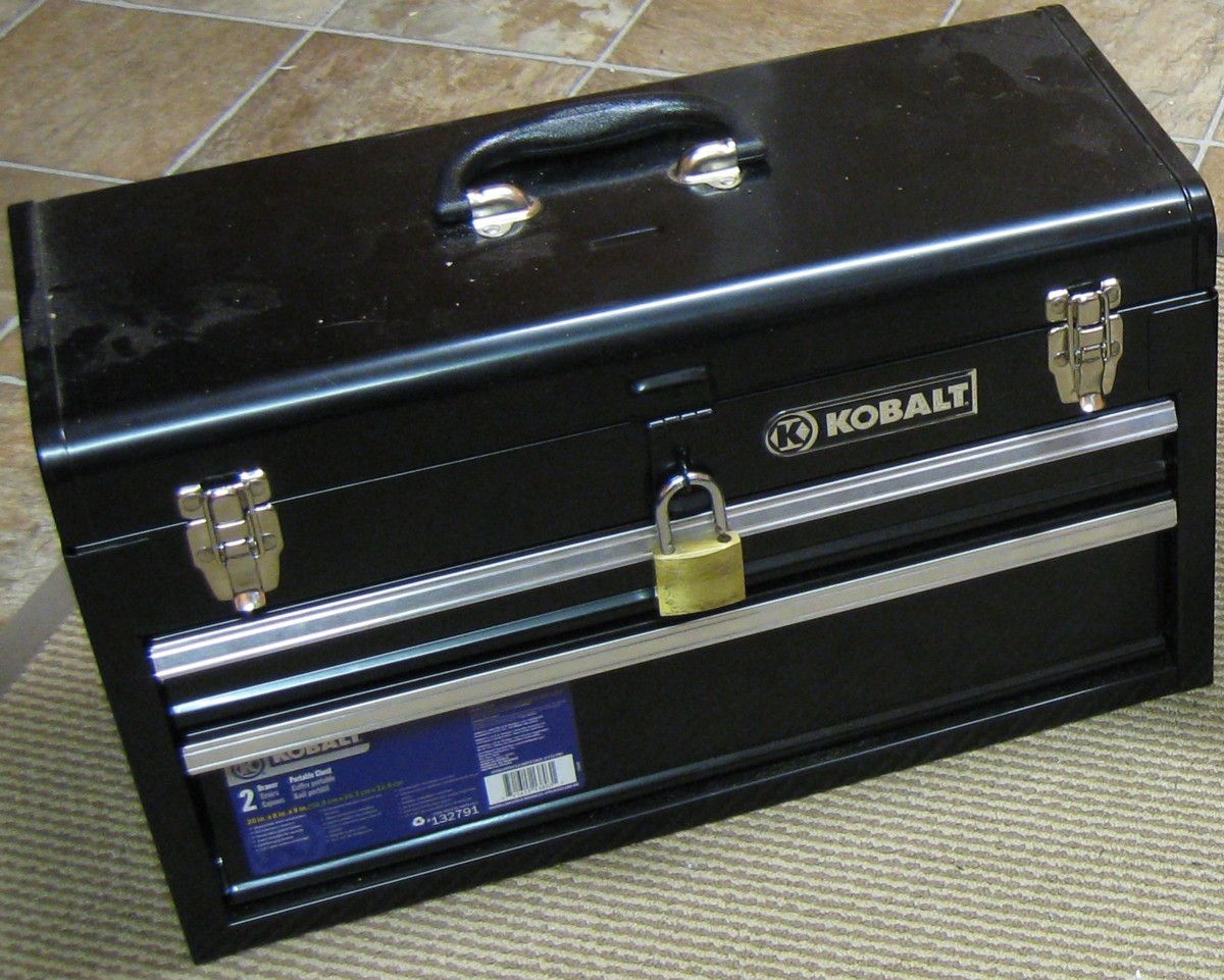 Adventures in Miniature Gaming: New Figure Case