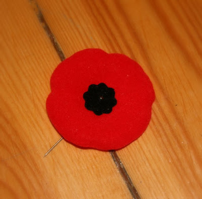 Heissatopia: Poppy Pins