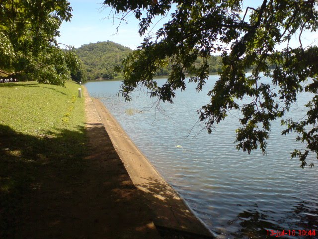 Wikum Opatha: Sorabora wewa