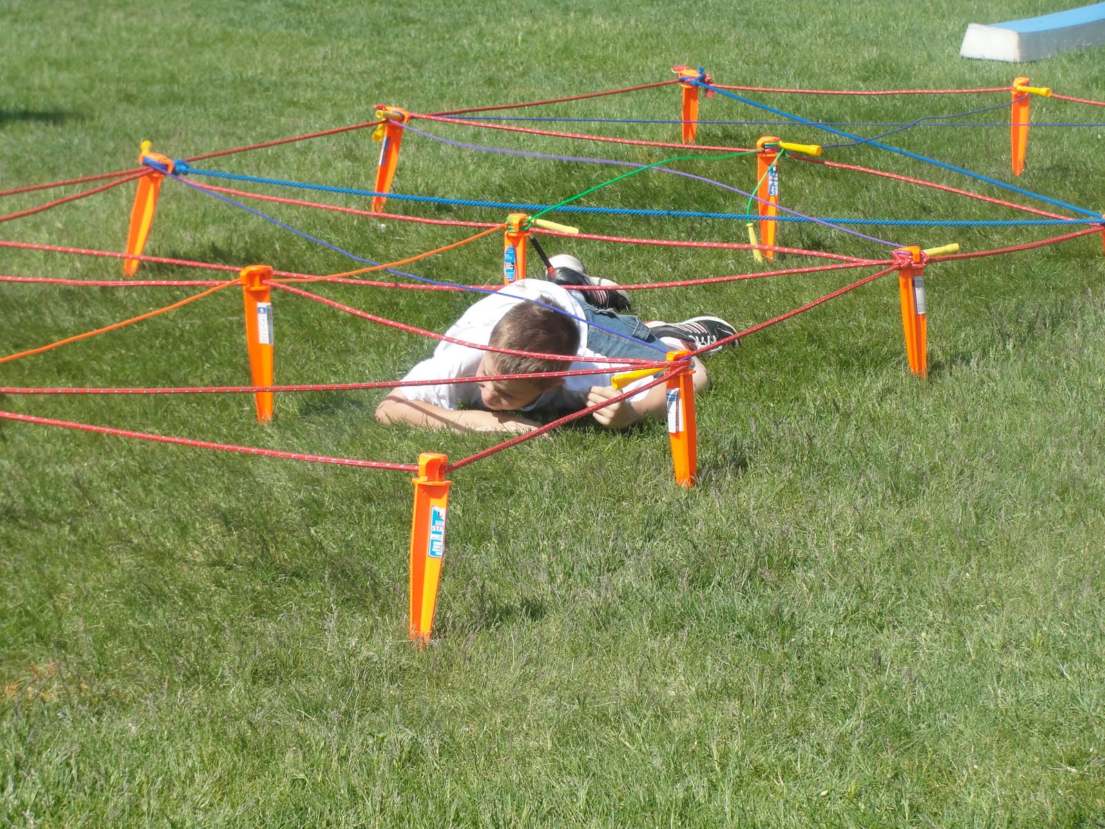 DSC01336.JPG 1,600×1,200 pixels | Kids obstacle course, Camping games ...