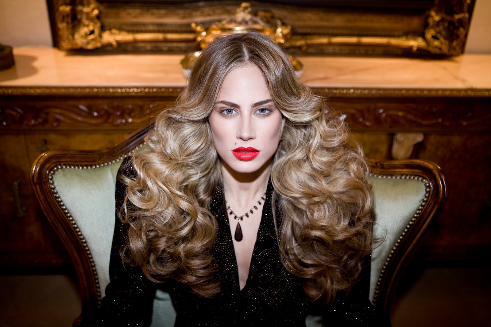 liraz agam - Hair stylist: havi mond hair 2010