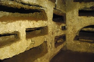 Rome: The Catacombs: A Peek Into the Early History of Christianity