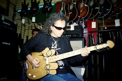 GUITAR HOSPITAL: Alex Lora & Mario Nava