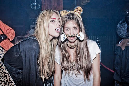 Zoo Fashion: Vampire Leopard