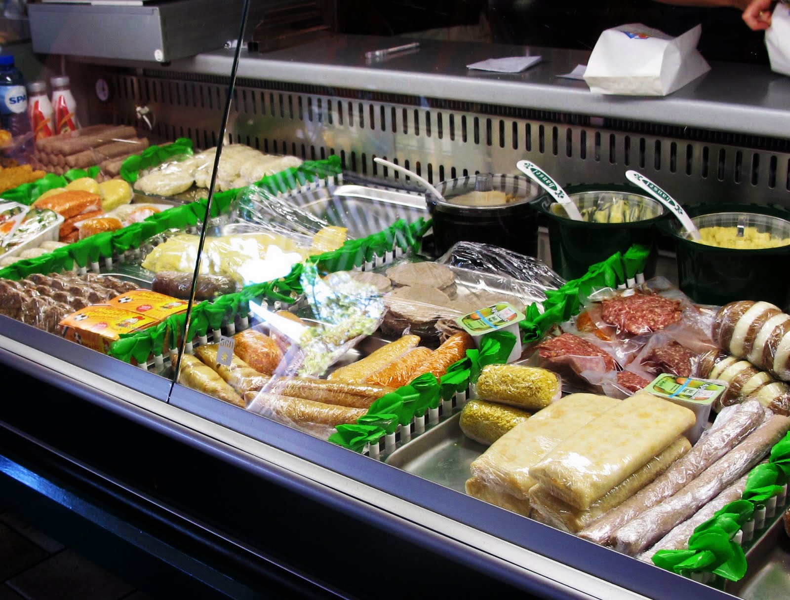 The Hungry-Trotting Couple.....goes ANYWHERE!: Utrecht, Netherlands ...