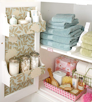 Creative Outpour: Bathroom Storage