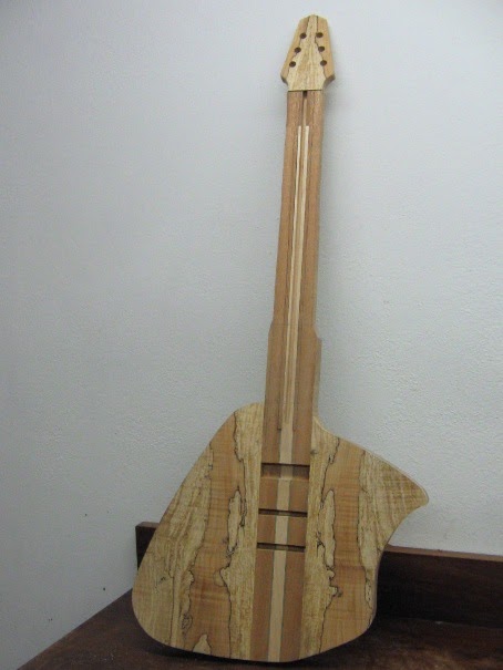 A Luthier's Blog: Ergonomic electric guitar