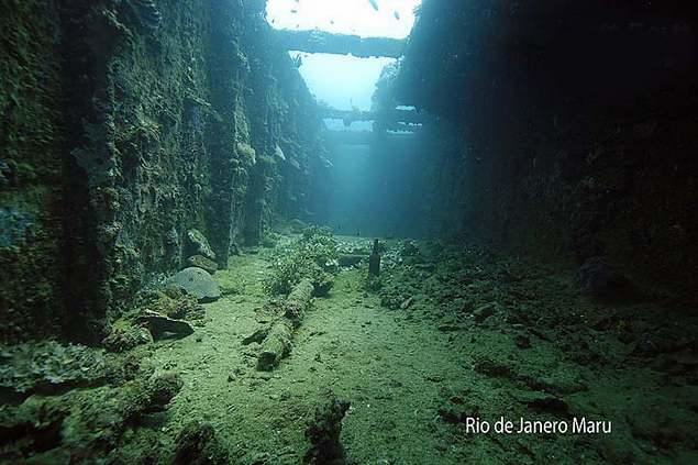 EARTH: The Worlds 5 most strangest places