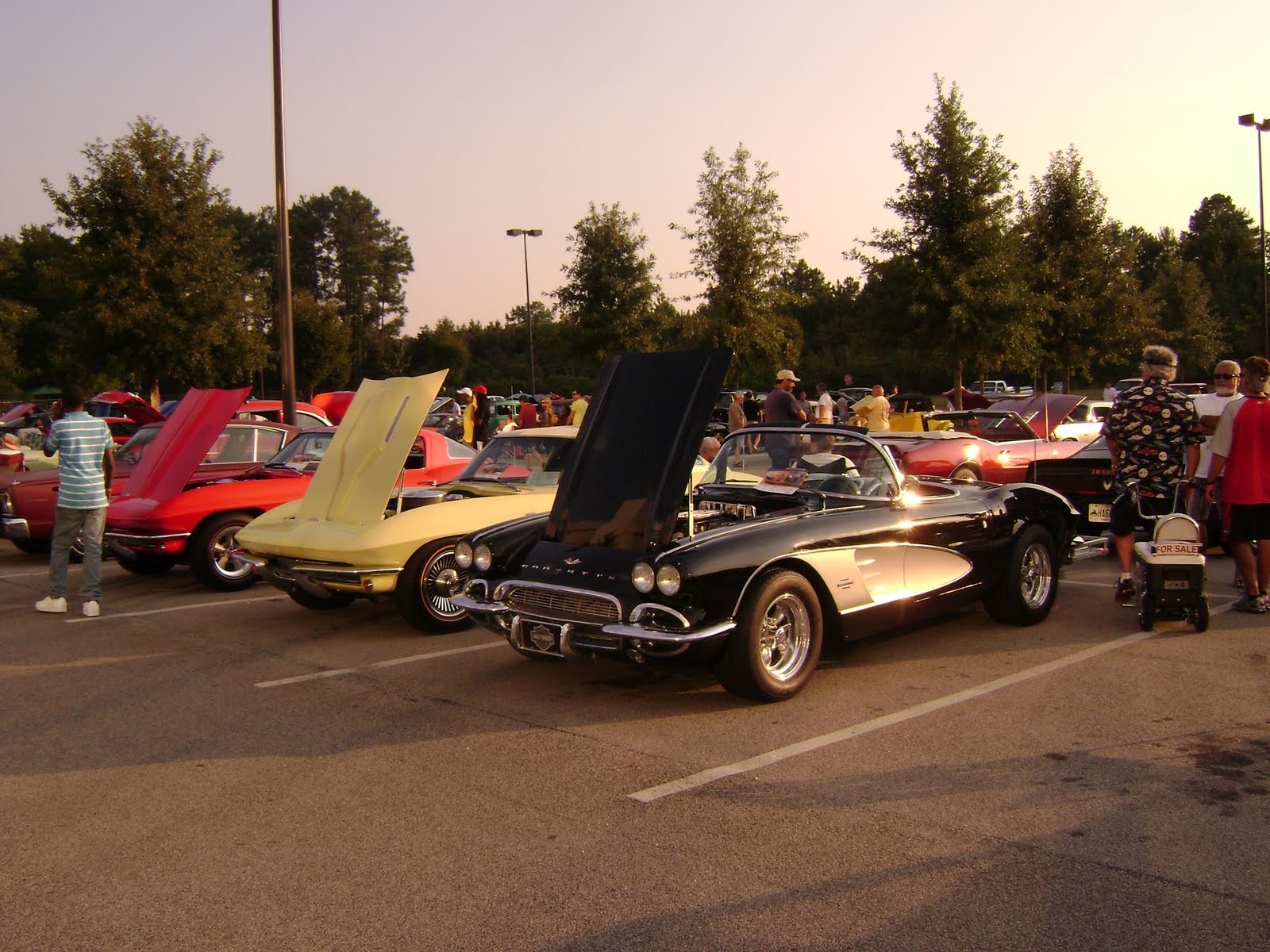 HotRods and Hubcaps: Summit Racing Monday Night Cruise In