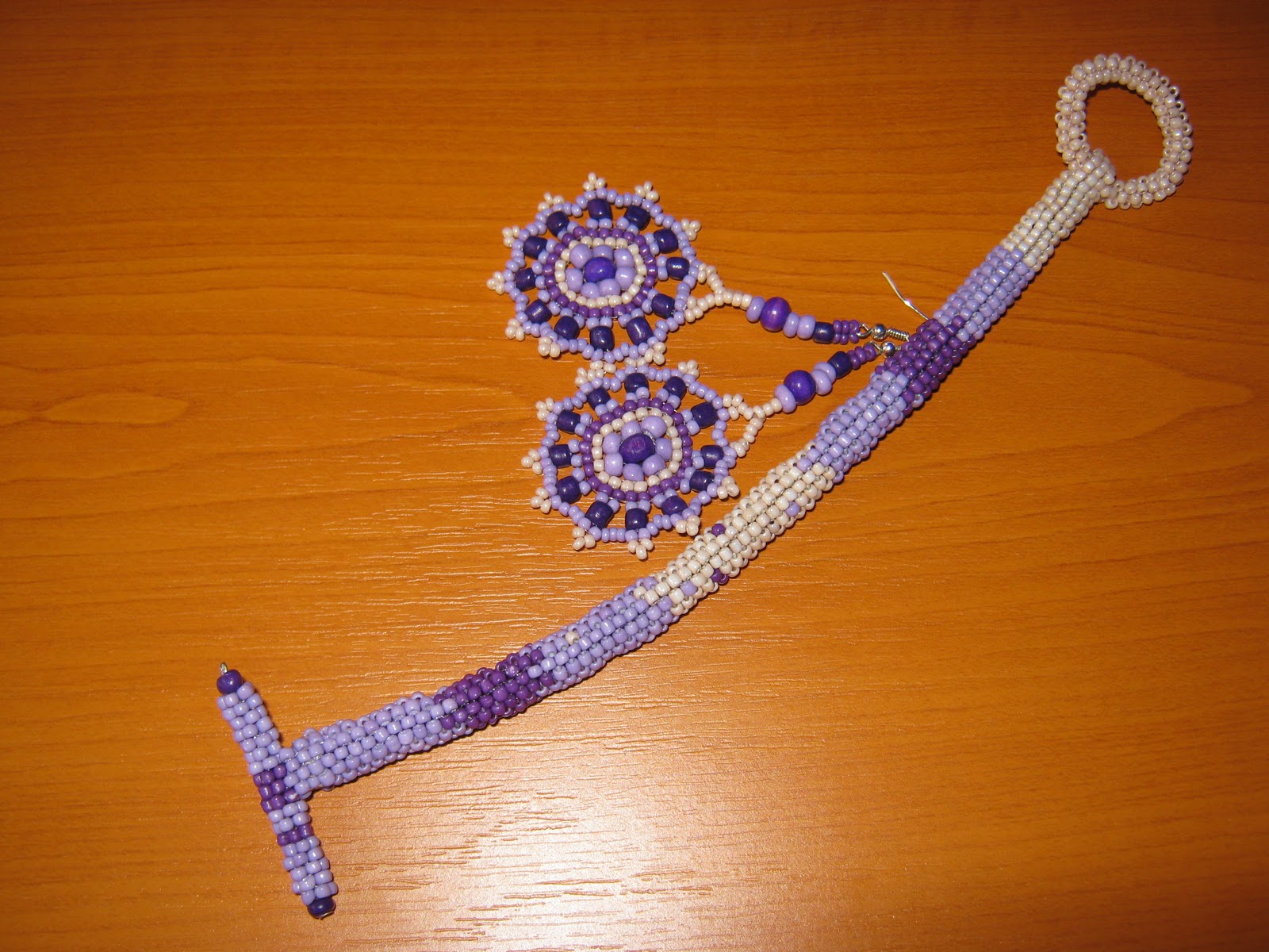 Sartrus's Beaded: Tubular peyote stitch