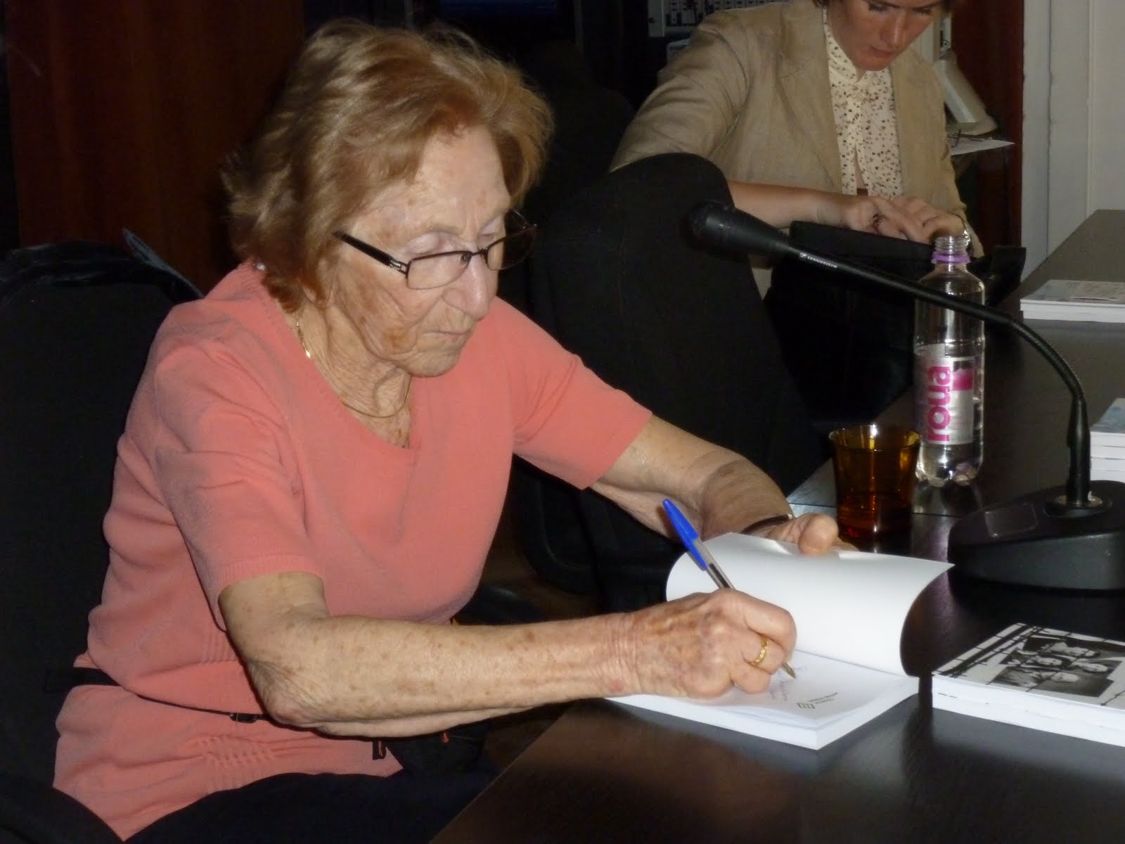 EDITURA VREMEA: „Franturi dintr-o viata – Drumul la si de la Auschwitz ...