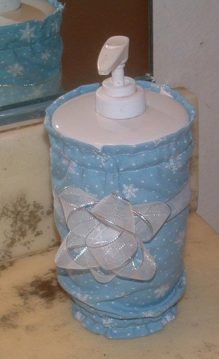 Michelle's Creative Cache: Soap Dispenser Cover