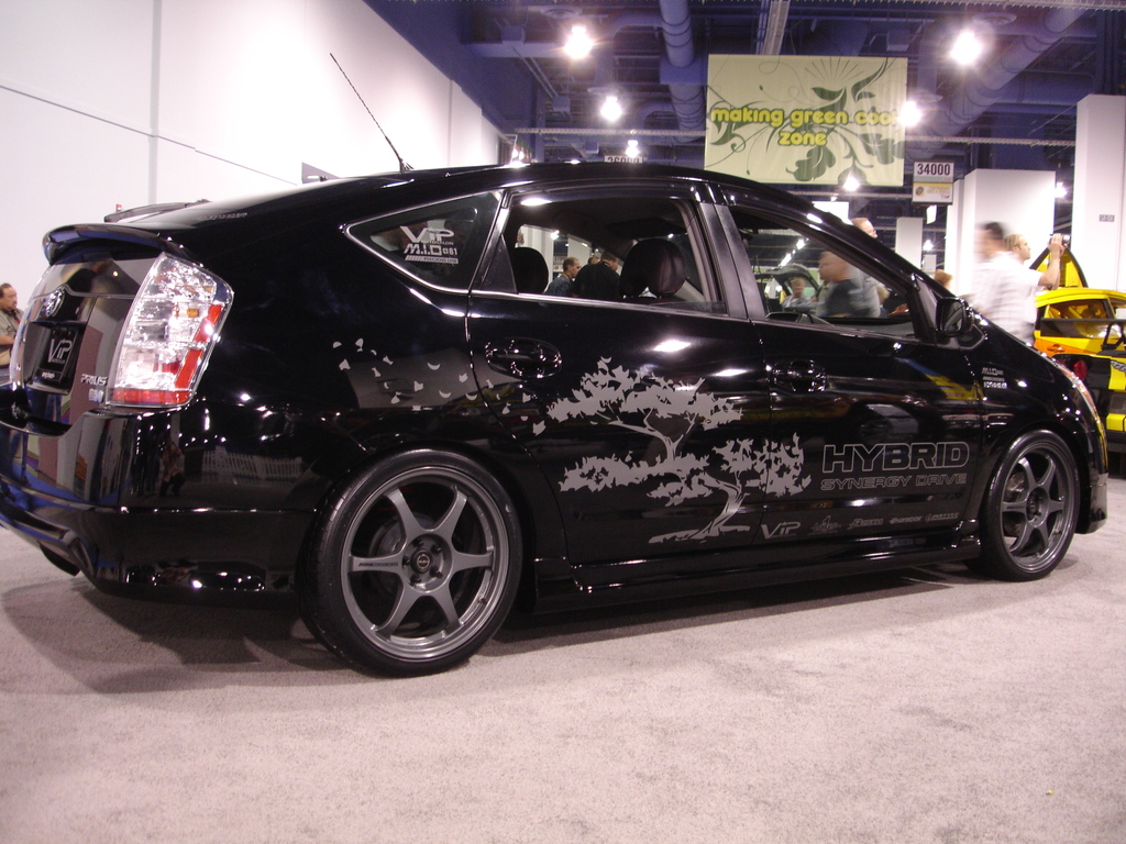 toyota prius modification trends - trend otomotive modification