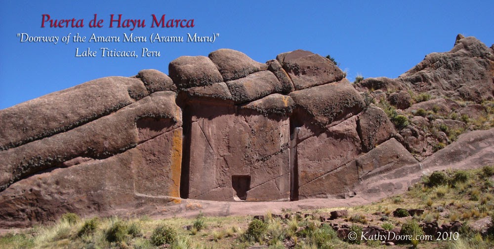 Amaru Meru dimensional Puerta tallada en la roca sólida ...
