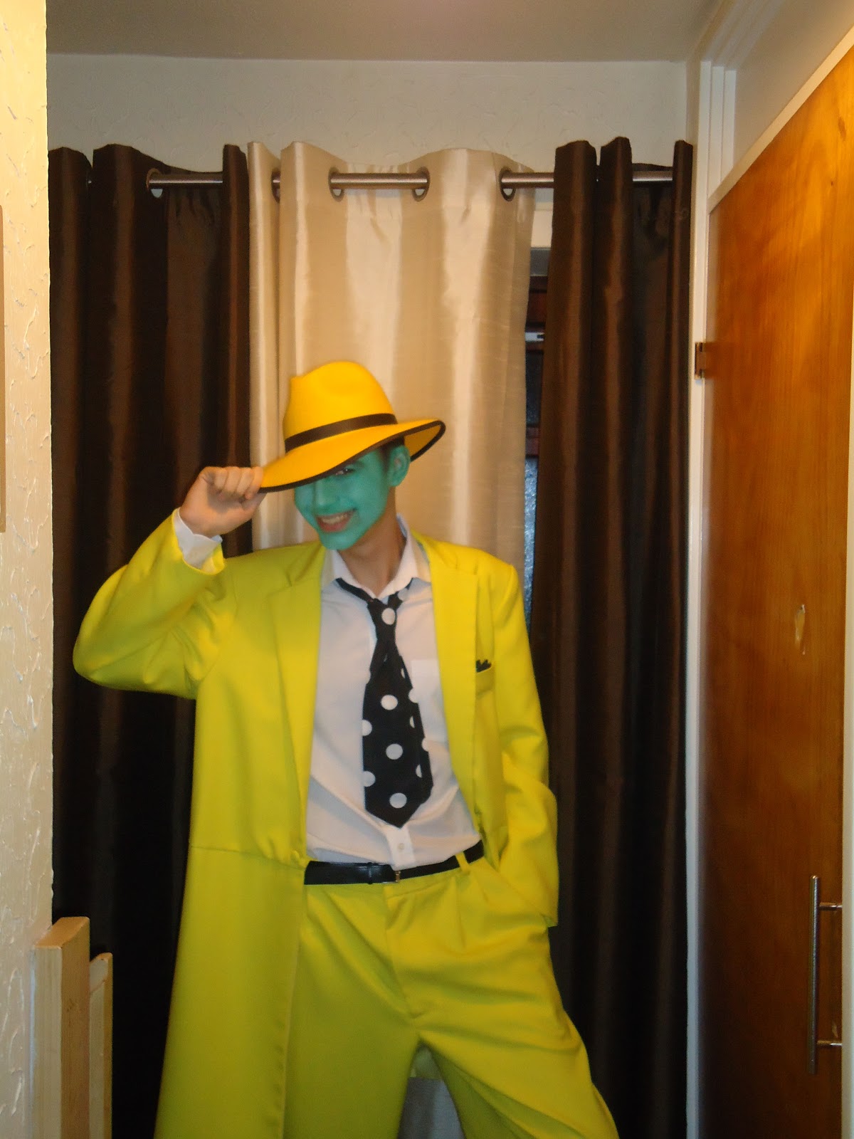 Complete Costumes Testimonials: Men's Jim Carey 'The Mask Costume'