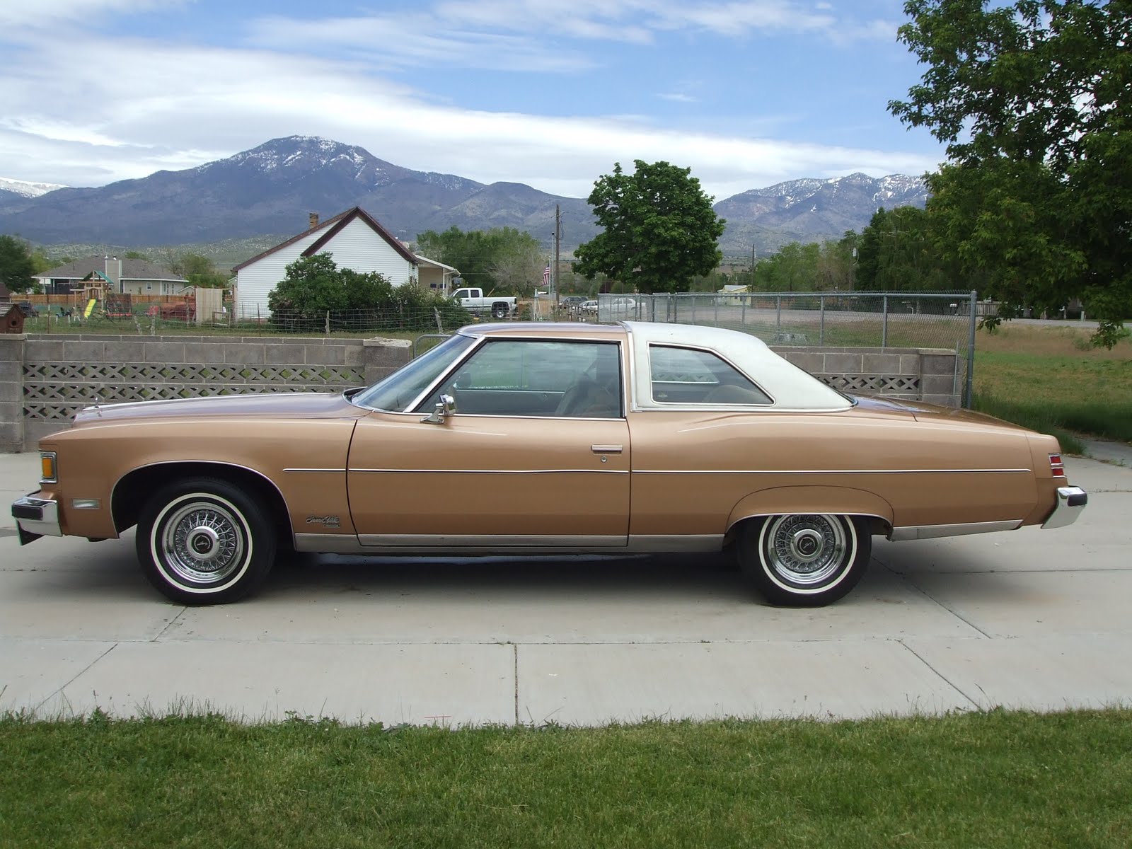 FOR SALE: 1975 Pontiac Grand Ville Brougham